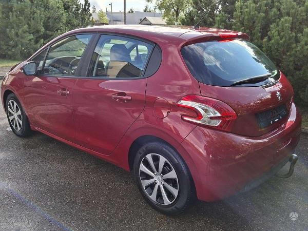 Sarkans Peugeot 208 2012 Ukmergė, ar dzinēja tilpumu 1.40 L un nobraukumu 250 tūkst. km par 3950 €, foto 3 vietnē AUTOMOTO.COM.LV