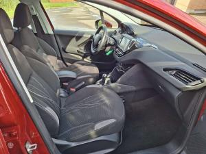 Sarkans Peugeot 208 2012 Ukmergė, ar dzinēja tilpumu 1.40 L un nobraukumu 250 tūkst. km par 3950 €, foto 11 vietnē AUTOMOTO.COM.LV