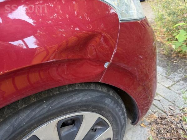 Red Peugeot 208 2012 in Riga, with an engine capacity of 1.40 L and mileage of 256 thousand km for 2750 €, photo 10 on AUTOMOTO.COM.LV