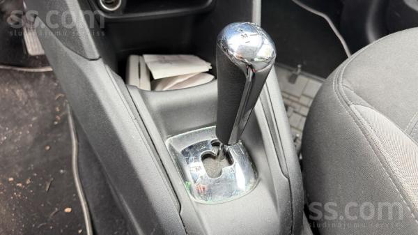 Красный Пежо 208 2012 в Рига, объемом двигателя 1.40 л и пробегом 256 тыс. км за 2350 €, фото 7 на AUTOMOTO.COM.LV
