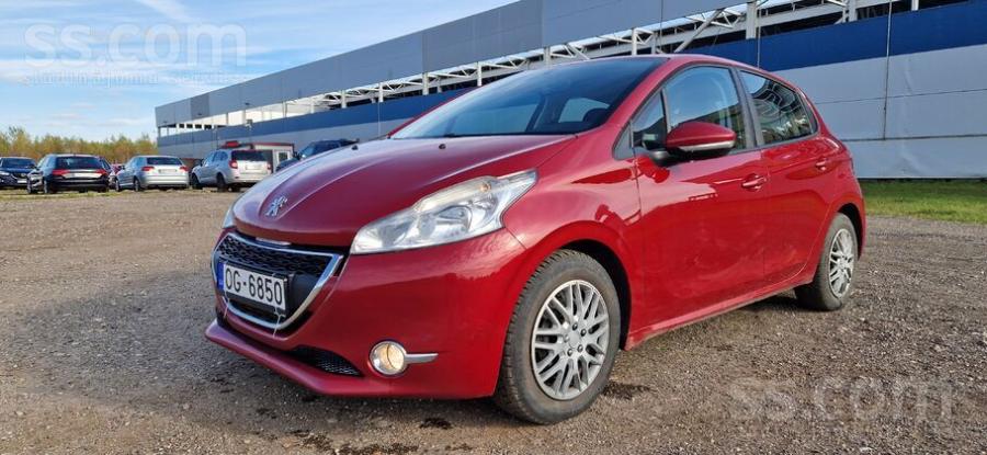 Sarkans Peugeot 208 2013 Daugavpils, ar dzinēja tilpumu 1.20 L un nobraukumu 0 tūkst. km par 3650 €, foto 1 vietnē AUTOMOTO.COM.LV