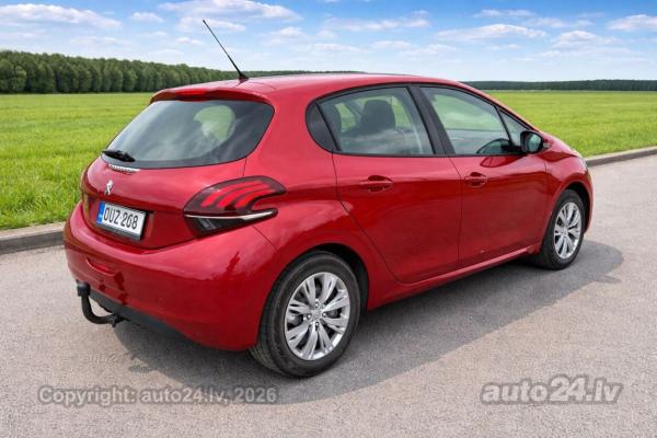 Red Peugeot 208 2015 in Tallinn, with an engine capacity of 1.20 L and mileage of 159 thousand km for 2990 €, photo 3 on AUTOMOTO.COM.LV