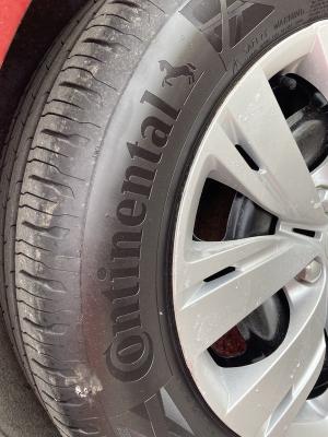 Sarkans Peugeot 208 2015 Tallina, ar dzinēja tilpumu 0.00 L un nobraukumu 150 tūkst. km par 4900 €, foto 16 vietnē AUTOMOTO.COM.LV