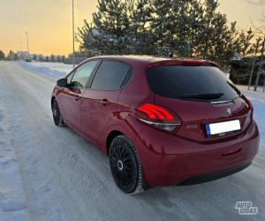 Sarkans Peugeot 208 2016 Klaipėda, ar dzinēja tilpumu 1.20 L un nobraukumu 121 tūkst. km par 7000 €, foto 4 vietnē AUTOMOTO.COM.LV