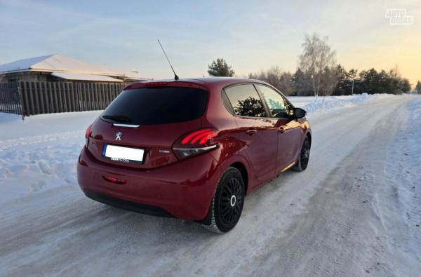 Red Peugeot 208 2016 in Klaipeda, with an engine capacity of 1.20 L and mileage of 121 thousand km for 7000 €, photo 5 on AUTOMOTO.COM.LV
