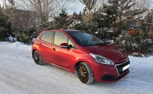 Sarkans Peugeot 208 2016 Klaipėda, ar dzinēja tilpumu 1.20 L un nobraukumu 121 tūkst. km par 7000 €, foto 10 vietnē AUTOMOTO.COM.LV