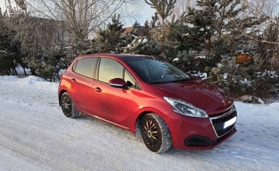 Sarkans Peugeot 208 2016 Klaipėda, ar dzinēja tilpumu 1.20 L un nobraukumu 121 tūkst. km par 7000 €, foto 10 vietnē AUTOMOTO.COM.LV