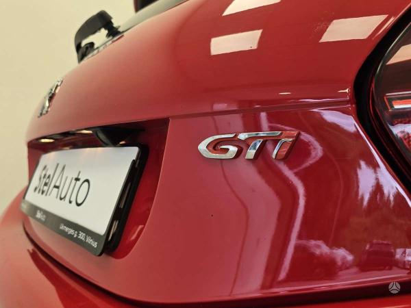 Пежо 208 2016 в Вильнюс на AUTOMOTO.COM.LV Красный Пежо 208 2016 в Вильнюс, объемом двигателя 1.60 л и пробегом 78 тыс. км за 13990 €, фото 10 на AUTOMOTO.COM.LV