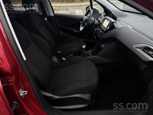 Sarkans Peugeot 208 2017 Rīga, ar dzinēja tilpumu 1.20 L un nobraukumu 126 tūkst. km par 4950 €, foto 13 vietnē AUTOMOTO.COM.LV