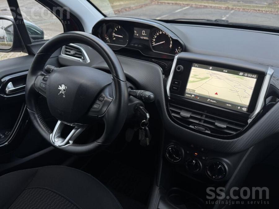 Sarkans Peugeot 208 2017 Rīga, ar dzinēja tilpumu 1.20 L un nobraukumu 126 tūkst. km par 4950 €, foto 26 vietnē AUTOMOTO.COM.LV