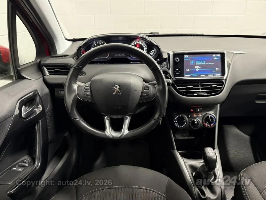 Red Peugeot 208 2017 in Tallinn, with an engine capacity of 1.60 L and mileage of 78 thousand km for 6995 €, photo 16 on AUTOMOTO.COM.LV
