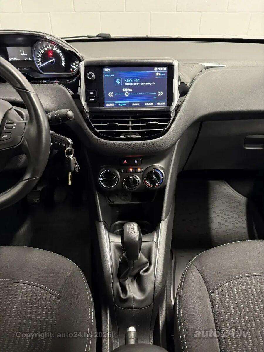 Красный Пежо 208 2017 в Таллин, объемом двигателя 1.60 л и пробегом 78 тыс. км за 5995 €, фото 18 на AUTOMOTO.COM.LV