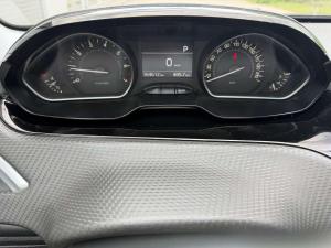 Красный Пежо 208 2017 в Каунас, объемом двигателя 1.20 л и пробегом 160 тыс. км за 5200 €, фото 23 на AUTOMOTO.COM.LV