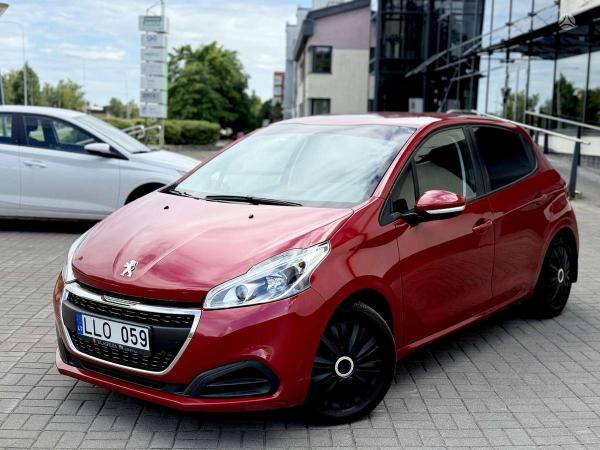 Red Peugeot 208 2017 in Vilnius, with an engine capacity of 1.20 L and mileage of 122 thousand km for 5500 €, photo 2 on AUTOMOTO.COM.LV