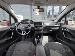 Sarkans Peugeot 208 2017 Tallina, ar dzinēja tilpumu 1.60 L un nobraukumu 78 tūkst. km par 6495 €, foto 12 vietnē AUTOMOTO.COM.LV