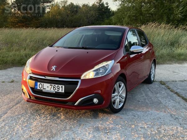 Sarkans Peugeot 208 2017 Liepāja, ar dzinēja tilpumu 1.20 L un nobraukumu 135 tūkst. km par 5200 €, foto 1 vietnē AUTOMOTO.COM.LV