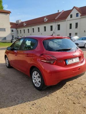 Sarkans Peugeot 208 2017 Viļņa, ar dzinēja tilpumu 1.56 L un nobraukumu 198 tūkst. km par 3900 €, foto 6 vietnē AUTOMOTO.COM.LV