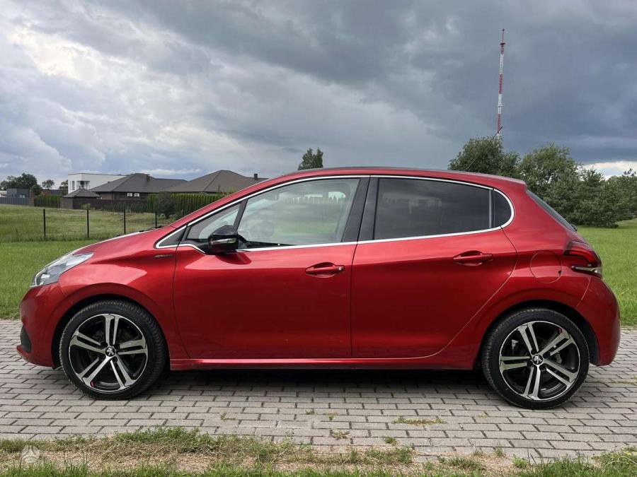 Sarkans Peugeot 208 2018 Tauragė, ar dzinēja tilpumu 1.20 L un nobraukumu 158 tūkst. km par 4550 €, foto 9 vietnē AUTOMOTO.COM.LV