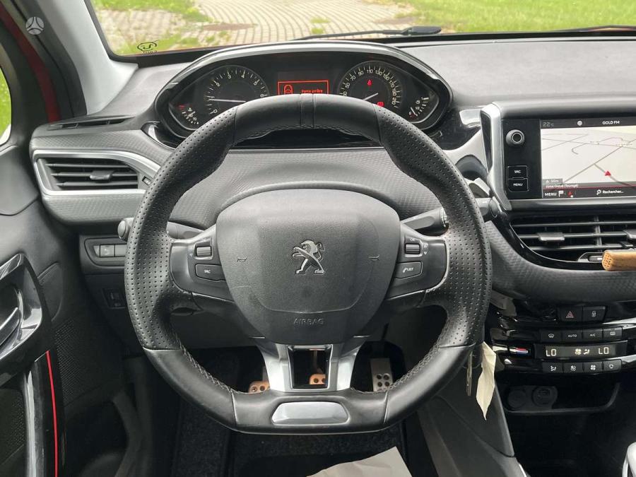 Sarkans Peugeot 208 2018 Tauragė, ar dzinēja tilpumu 1.20 L un nobraukumu 158 tūkst. km par 4550 €, foto 13 vietnē AUTOMOTO.COM.LV