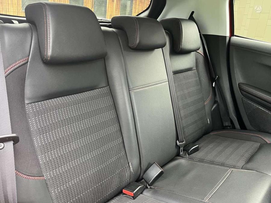 Sarkans Peugeot 208 2018 Tauragė, ar dzinēja tilpumu 1.20 L un nobraukumu 158 tūkst. km par 4550 €, foto 15 vietnē AUTOMOTO.COM.LV