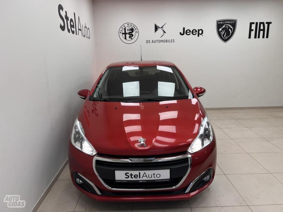 Red Peugeot 208 2019 in Vilnius, with an engine capacity of 1.50 L and mileage of 116 thousand km for 7000 €, photo 4 on AUTOMOTO.COM.LV