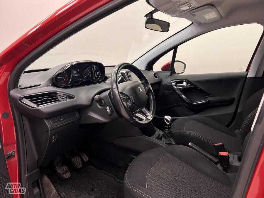 Red Peugeot 208 2019 in Vilnius, with an engine capacity of 1.50 L and mileage of 116 thousand km for 7000 €, photo 10 on AUTOMOTO.COM.LV