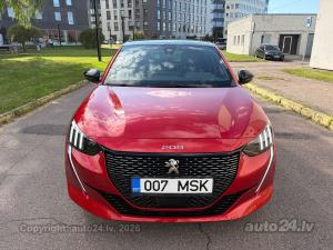 Red Peugeot 208 2019 in Tallinn, with an engine capacity of 1.20 L and mileage of 37 thousand km for 15900 €, photo 3 on AUTOMOTO.COM.LV
