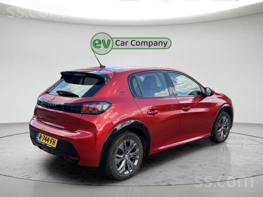 Sarkans Peugeot 208 2020 Limbaži, ar dzinēja tilpumu 1.20 L un nobraukumu 95 tūkst. km par 15945 €, foto 4 vietnē AUTOMOTO.COM.LV