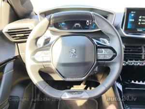 Sarkans Peugeot 208 2021 Tallina, ar dzinēja tilpumu 1.20 L un nobraukumu 62 tūkst. km par 13995 €, foto 13 vietnē AUTOMOTO.COM.LV