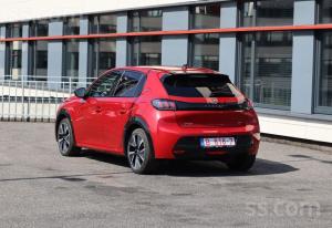 Red Peugeot 208 2021 in Riga, with an engine capacity of 0.00 L and mileage of 22 thousand km for 17280 €, photo 5 on AUTOMOTO.COM.LV