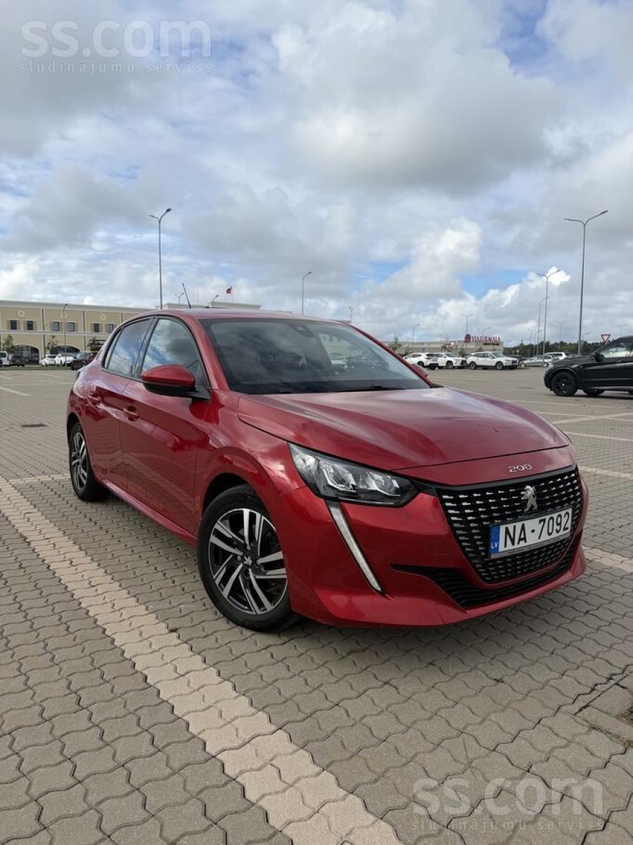 Red Peugeot 208 2021 in Riga, with an engine capacity of 1.20 L and mileage of 85 thousand km for 10250 €, photo 3 on AUTOMOTO.COM.LV