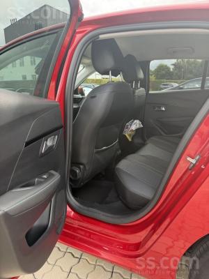 Red Peugeot 208 2021 in Riga, with an engine capacity of 1.20 L and mileage of 85 thousand km for 10250 €, photo 9 on AUTOMOTO.COM.LV