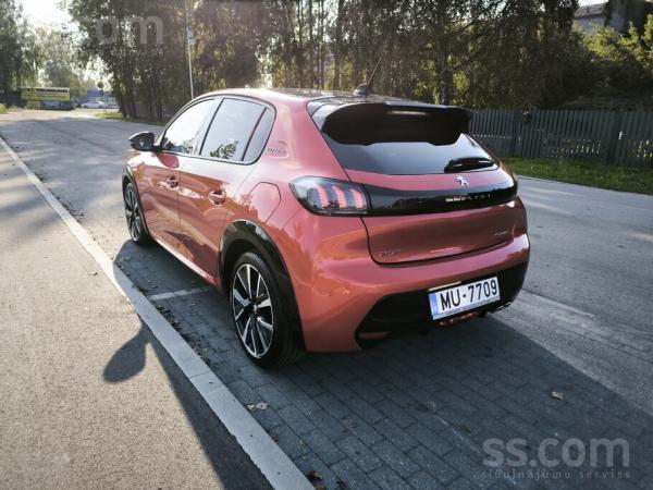 Red Peugeot 208 2021 in Riga, with an engine capacity of 1.20 L and mileage of 58 thousand km for 13500 €, photo 8 on AUTOMOTO.COM.LV