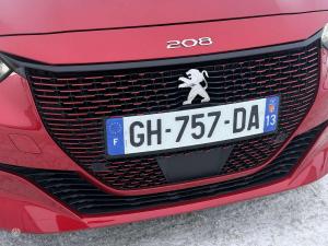 Red Peugeot 208 2022 in Kaunas, with an engine capacity of 0.00 L and mileage of 38 thousand km for 14000 €, photo 24 on AUTOMOTO.COM.LV