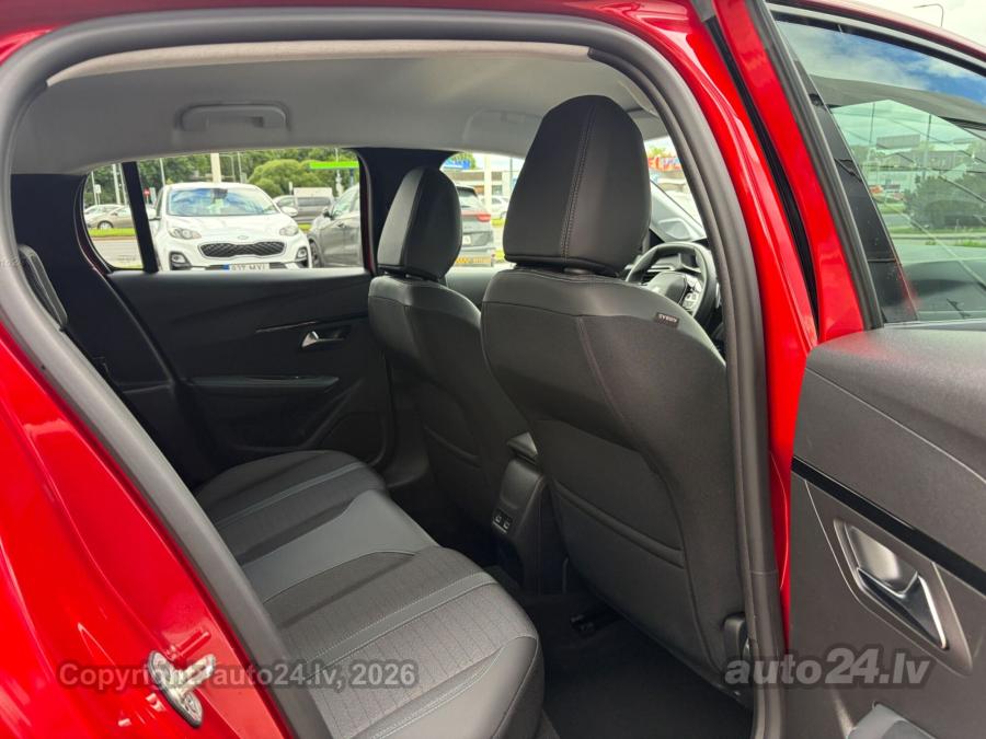 Red Peugeot 208 2023 in Tallinn, with an engine capacity of 1.20 L and mileage of 22 thousand km for 15900 €, photo 6 on AUTOMOTO.COM.LV