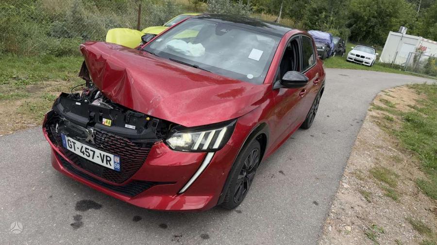 Sarkans Peugeot 208 2023 Kauņa, ar dzinēja tilpumu 0.00 L un nobraukumu 30 tūkst. km par 9600 €, foto 1 vietnē AUTOMOTO.COM.LV
