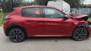 Sarkans Peugeot 208 2023 Kauņa, ar dzinēja tilpumu 0.00 L un nobraukumu 30 tūkst. km par 9600 €, foto 7 vietnē AUTOMOTO.COM.LV