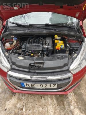 Red Peugeot 208 2015 in Jurmala, with an engine capacity of 1.20 L and mileage of 272 thousand km for 2700 €, photo 19 on AUTOMOTO.COM.LV
