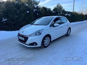Peugeot 208 2017 Tallina, ar dzinēja tilpumu 1.60 L un nobraukumu 200 tūkst. km par 3999 €, foto  vietnē AUTOMOTO.COM.LV