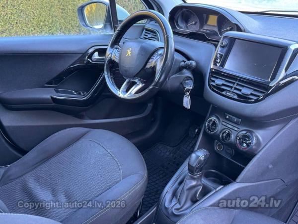 Peugeot 208 2017 in Tallinn, with an engine capacity of 1.60 L and mileage of 200 thousand km for 3999 €, photo 7 on AUTOMOTO.COM.LV