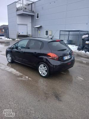 Violets Peugeot 208 2017 Tauragė, ar dzinēja tilpumu 1.20 L un nobraukumu 195 tūkst. km par 3750 €, foto 4 vietnē AUTOMOTO.COM.LV