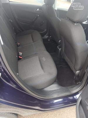 Violets Peugeot 208 2017 Tauragė, ar dzinēja tilpumu 1.20 L un nobraukumu 195 tūkst. km par 3750 €, foto 16 vietnē AUTOMOTO.COM.LV