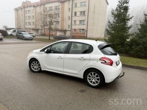 Balts Peugeot 208 2012 Aizkraukle, ar dzinēja tilpumu 1.40 L un nobraukumu 0 tūkst. km par 4250 €, foto 13 vietnē AUTOMOTO.COM.LV