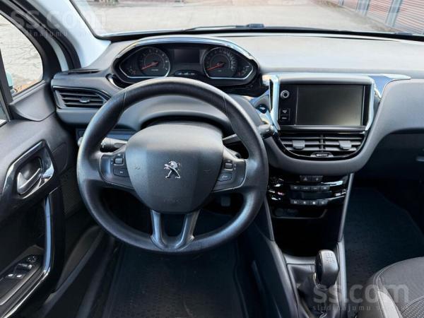 White Peugeot 208 2012 in Riga, with an engine capacity of 1.40 L and mileage of 133 thousand km for 3300 €, photo 10 on AUTOMOTO.COM.LV