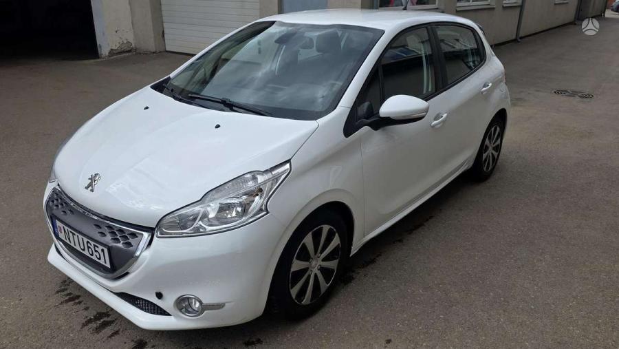Balts Peugeot 208 2012 Viļņa, ar dzinēja tilpumu 1.40 L un nobraukumu 162 tūkst. km par 4300 €, foto 8 vietnē AUTOMOTO.COM.LV
