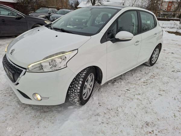 Balts Peugeot 208 2013 Pasvalys, ar dzinēja tilpumu 1.20 L un nobraukumu 174 tūkst. km par 2500 €, foto 2 vietnē AUTOMOTO.COM.LV