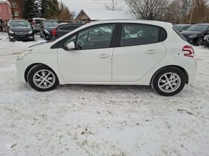 Balts Peugeot 208 2013 Pasvalys, ar dzinēja tilpumu 1.20 L un nobraukumu 174 tūkst. km par 2500 €, foto 3 vietnē AUTOMOTO.COM.LV