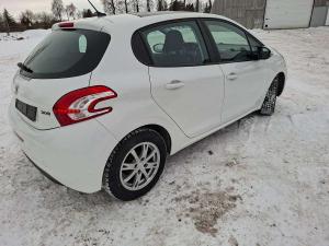 Balts Peugeot 208 2013 Pasvalys, ar dzinēja tilpumu 1.20 L un nobraukumu 174 tūkst. km par 2500 €, foto 6 vietnē AUTOMOTO.COM.LV