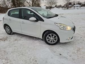 Balts Peugeot 208 2013 Pasvalys, ar dzinēja tilpumu 1.20 L un nobraukumu 174 tūkst. km par 2500 €, foto 8 vietnē AUTOMOTO.COM.LV