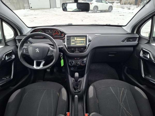 Balts Peugeot 208 2013 Pasvalys, ar dzinēja tilpumu 1.20 L un nobraukumu 174 tūkst. km par 2500 €, foto 10 vietnē AUTOMOTO.COM.LV